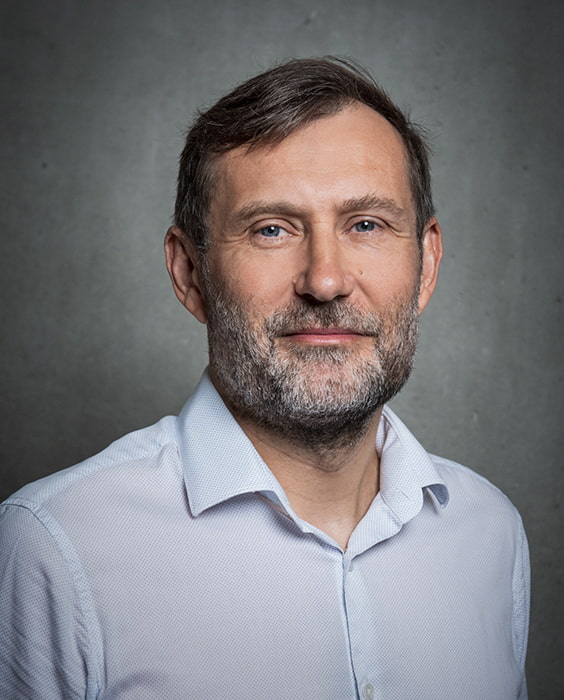 O nás | AED project